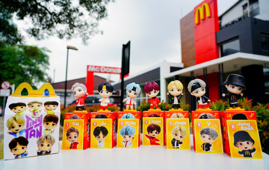 McDonalds Indonesia Hadirkan Happy Meal TinyTAN, Kolaborasi Spesial ...